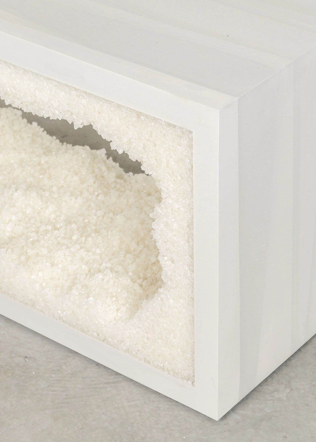 STRATA 4 WHITE BENCH – FREEMAN GALLERY