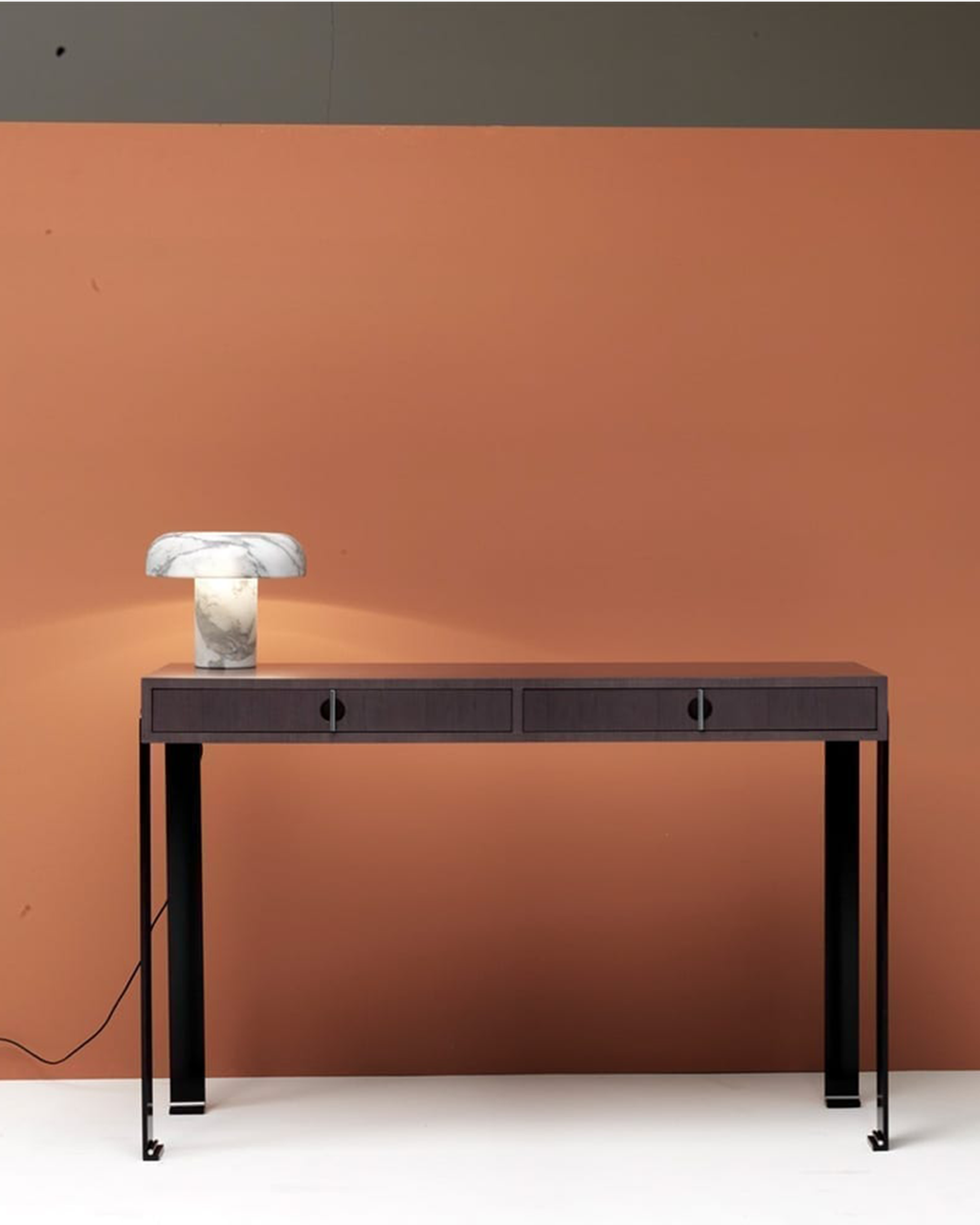 LIO CONSOLE – FREEMAN GALLERY