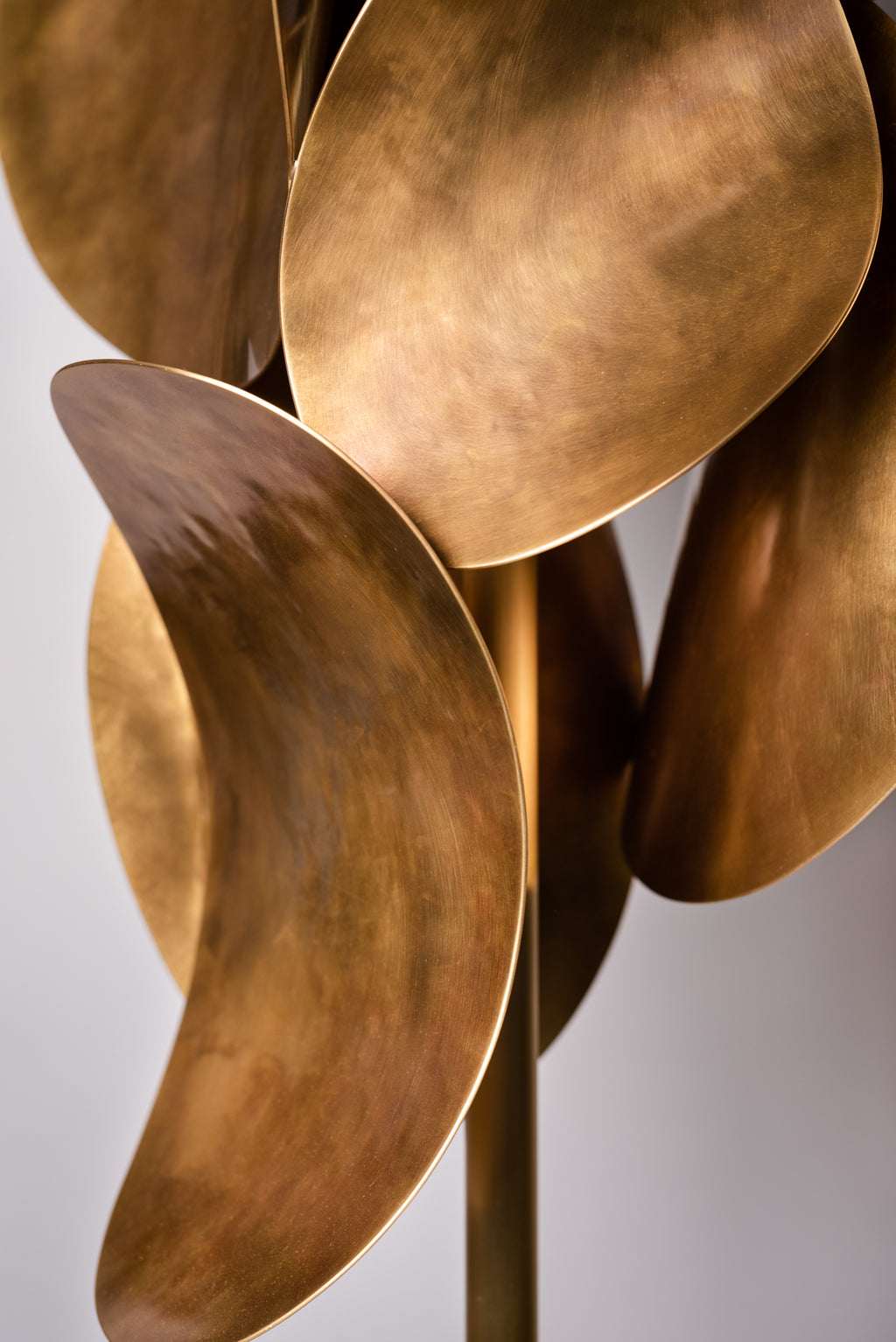 ECHO FLOOR LAMP – FREEMAN GALLERY