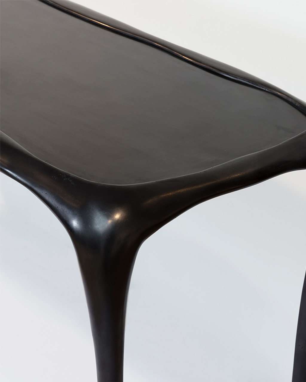 ARIA CONSOLE – FREEMAN GALLERY