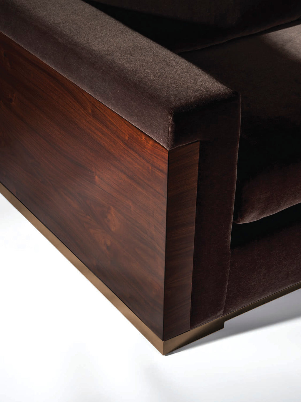 TRAMONTO SOFA – FREEMAN GALLERY