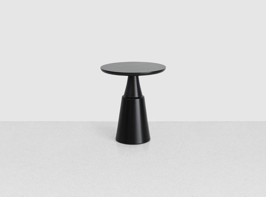 LEO SIDE TABLE – FREEMAN GALLERY