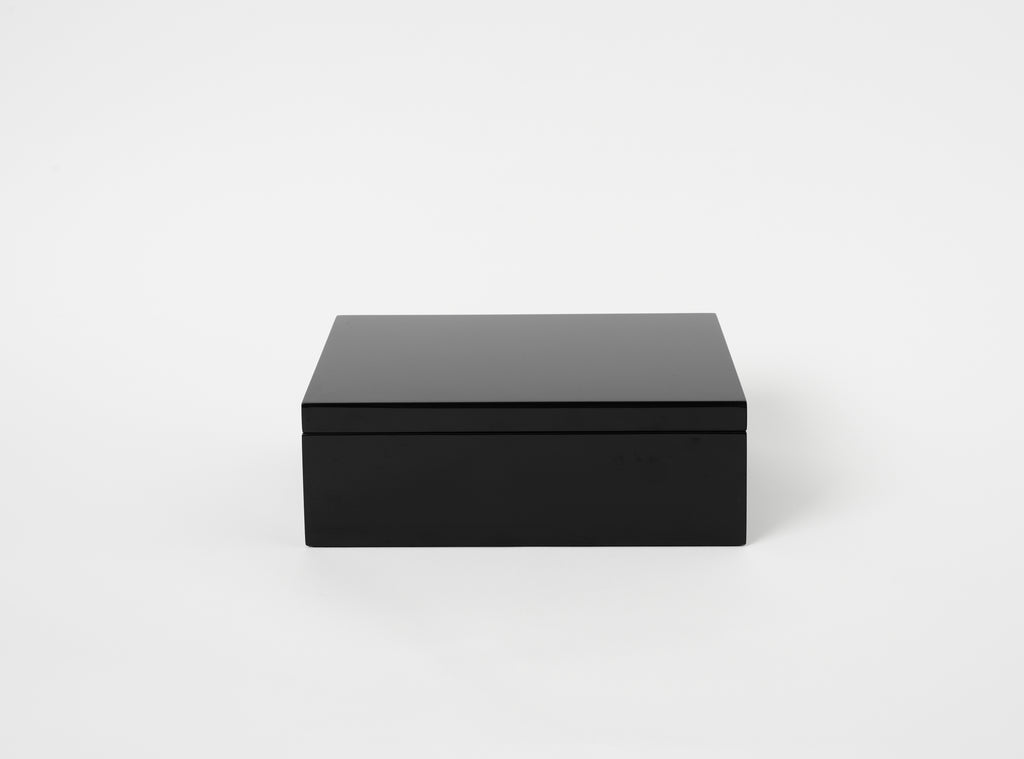 BLACK LACQUER BOX – FREEMAN GALLERY