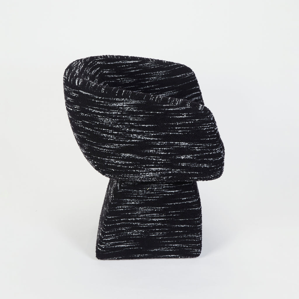 OSCAR CHAIR – FREEMAN GALLERY