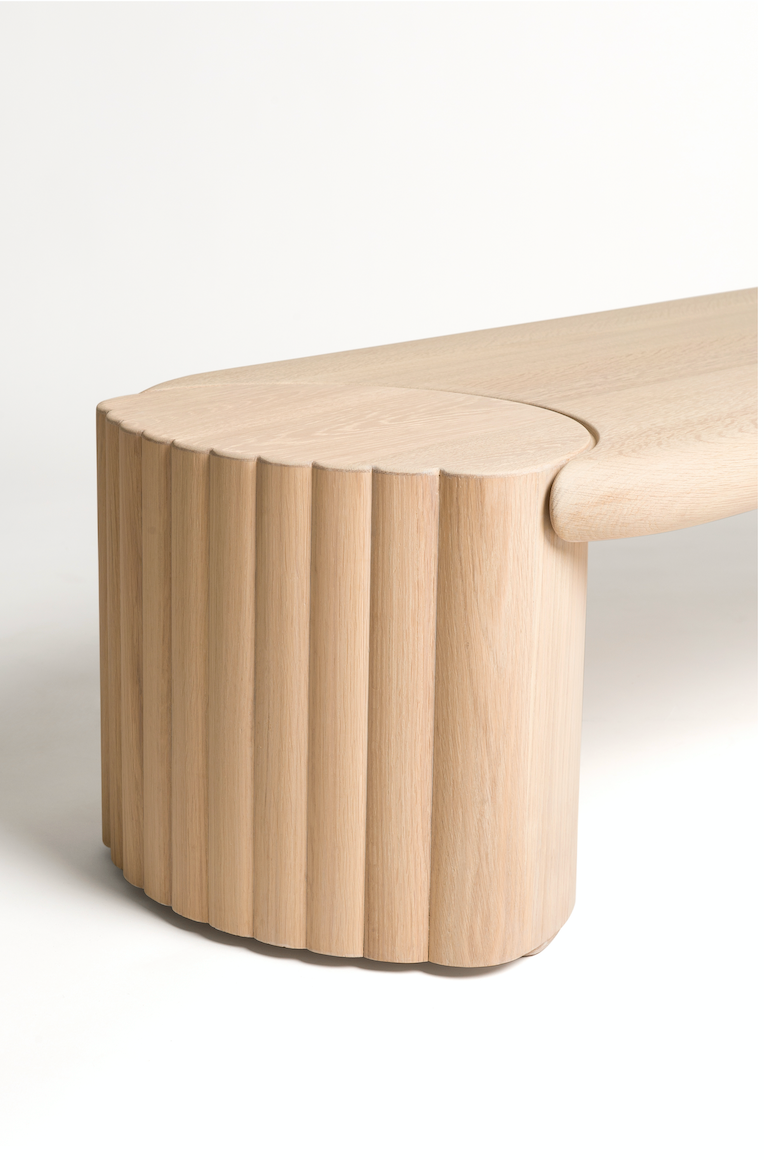 YUCCA OAK BENCH – FREEMAN GALLERY