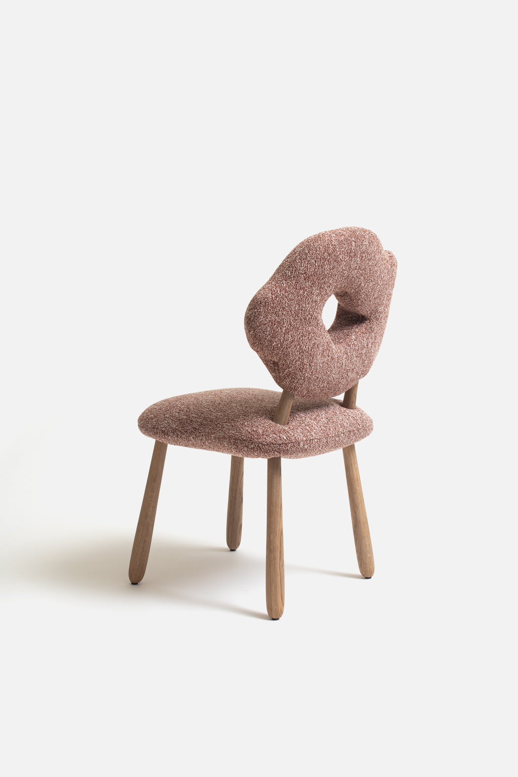 STRATUS CLOUD CHAIR – FREEMAN GALLERY
