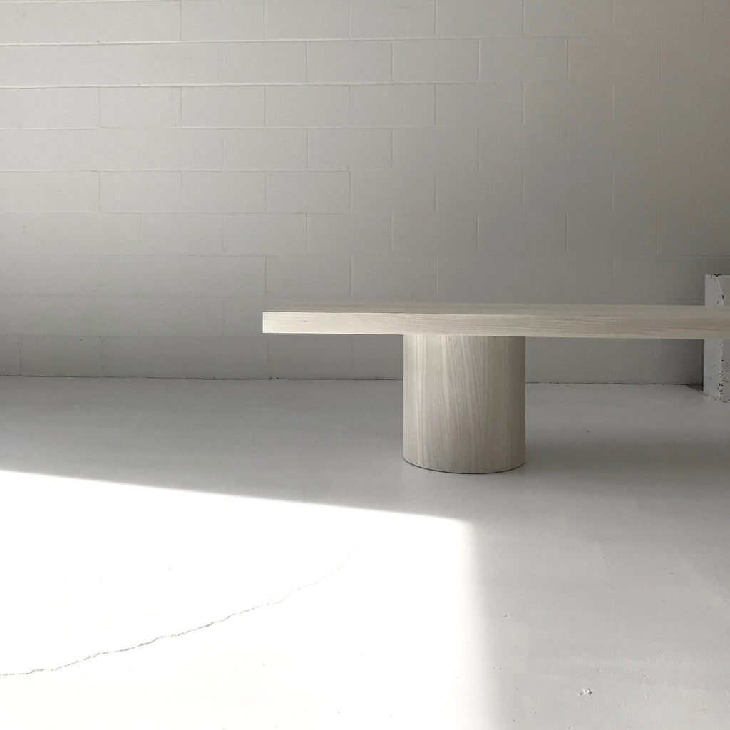 COLUMN BENCH – FREEMAN GALLERY