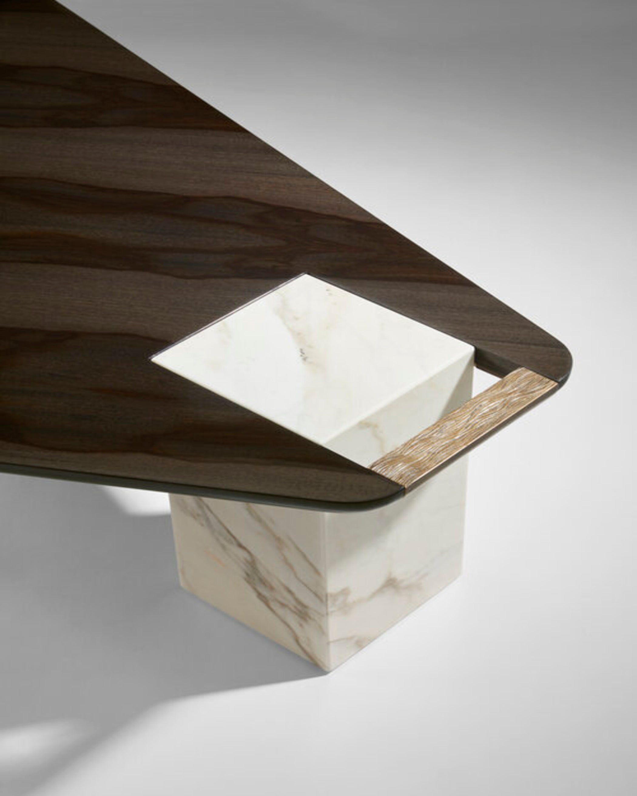 KESIAH COFFEE TABLE – FREEMAN GALLERY