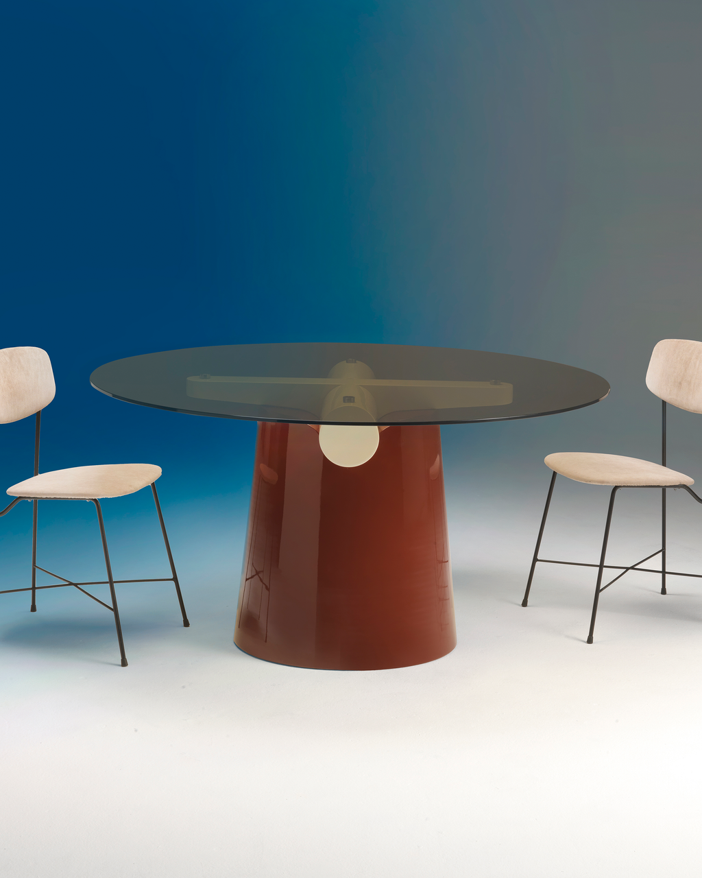 BETTY ROUND DINING TABLE – FREEMAN GALLERY