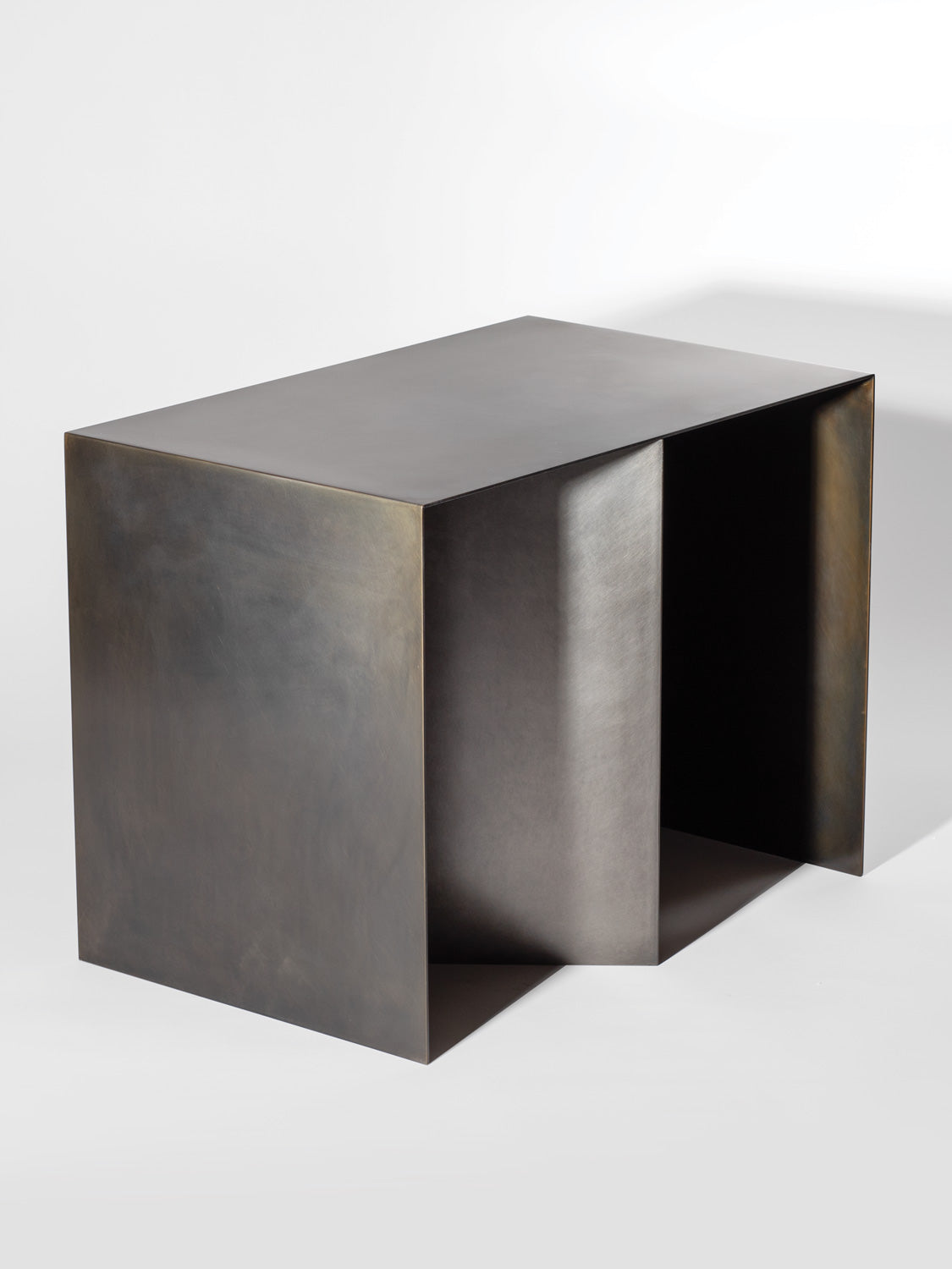 KARMA SIDE TABLE – FREEMAN GALLERY