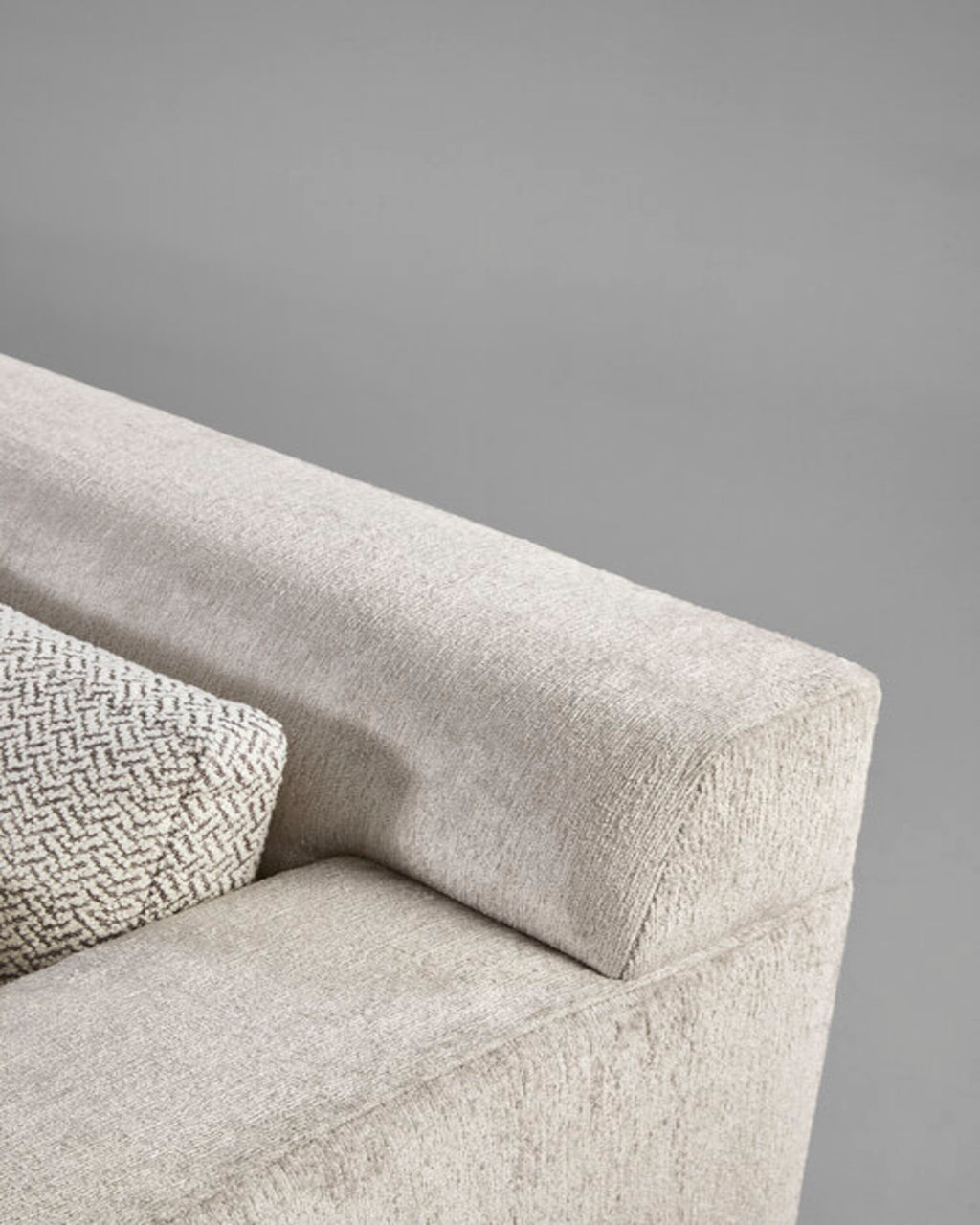 LILA SOFA – FREEMAN GALLERY
