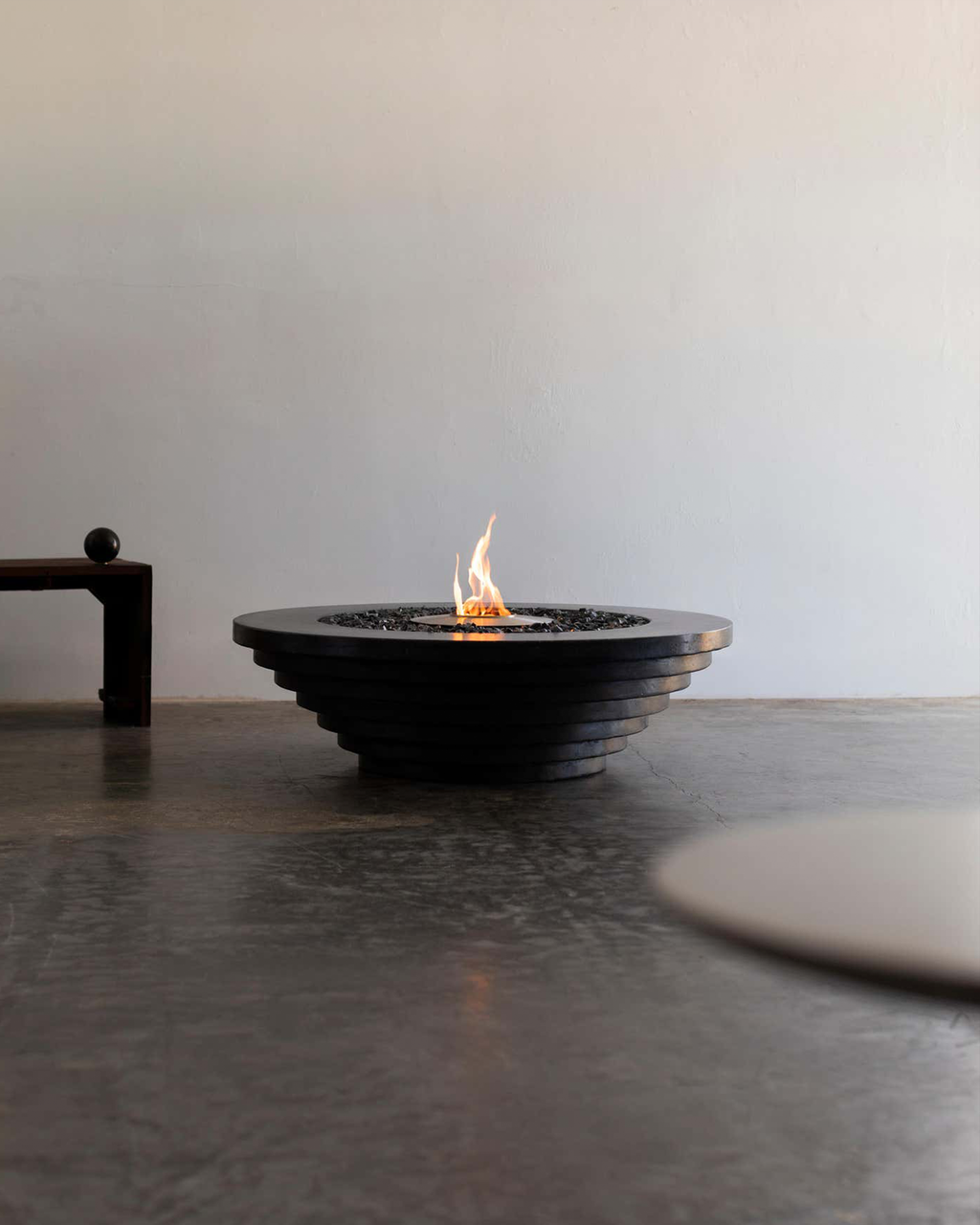 STEPPED CONCRETE FIRE PIT TABLE – FREEMAN GALLERY