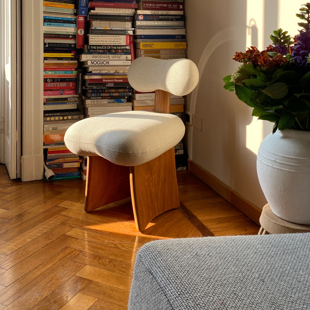 PEANUT CHAIR – FREEMAN GALLERY