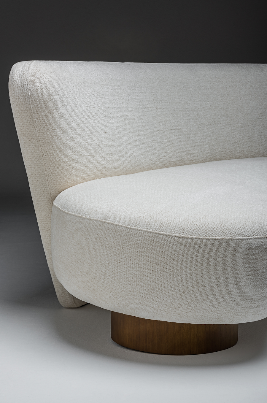 ESPALDAR SOFA – FREEMAN GALLERY