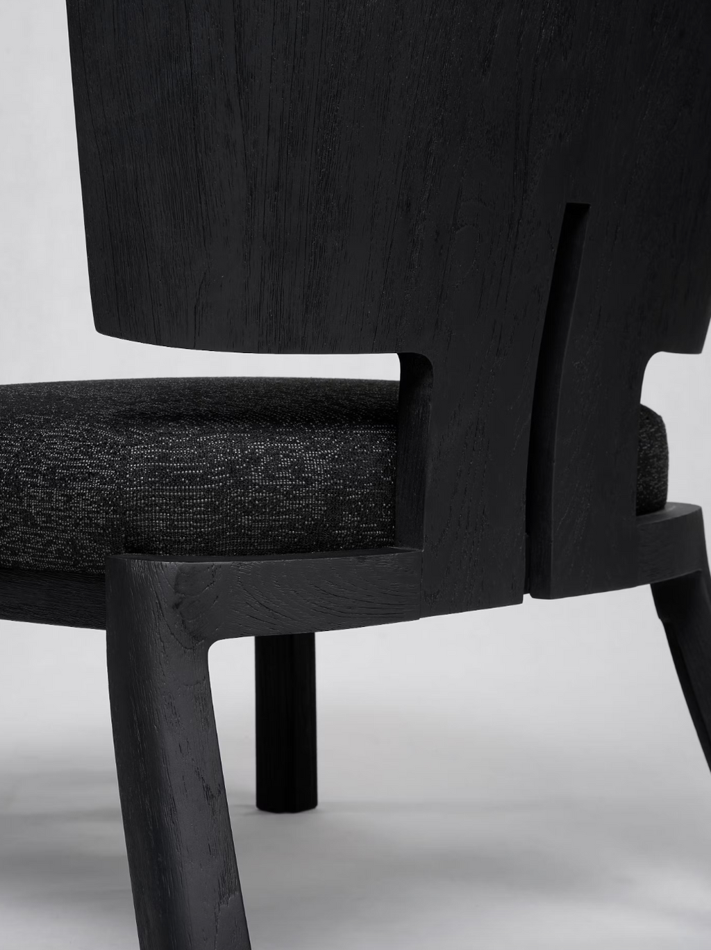 ANCHOR LOUNGE CHAIR – FREEMAN GALLERY